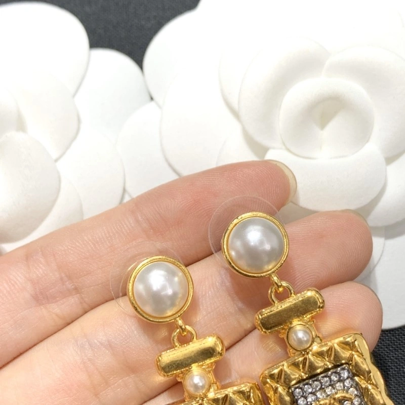 High accuracy Chanel Earrings