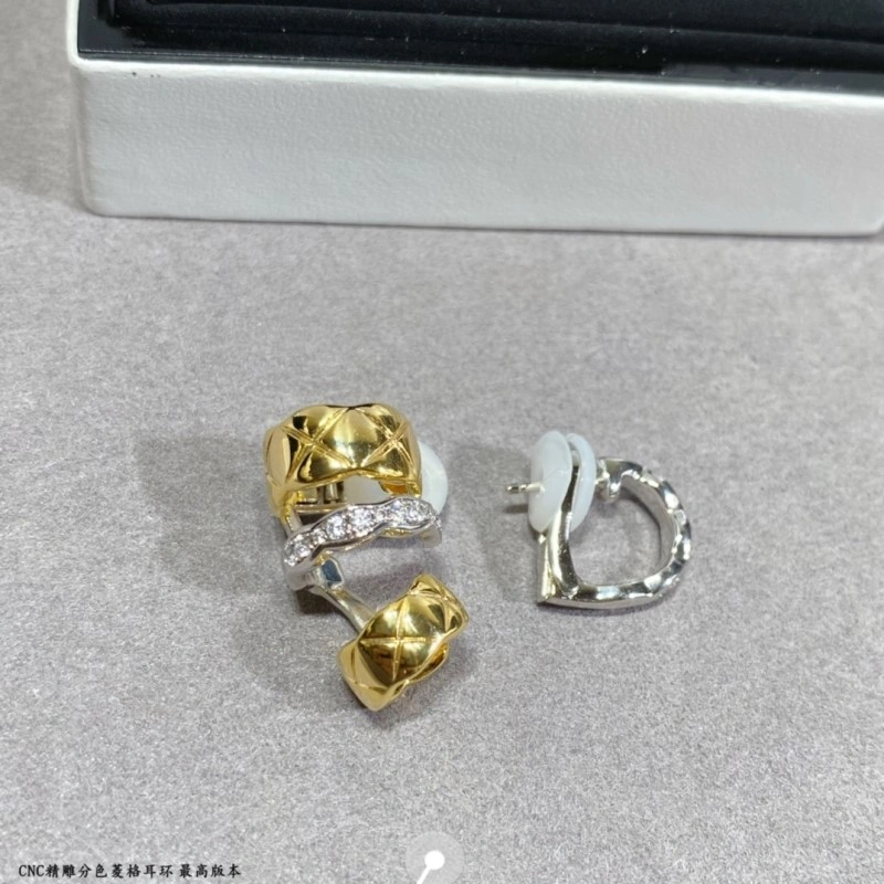Accurate model Chanel Earrings