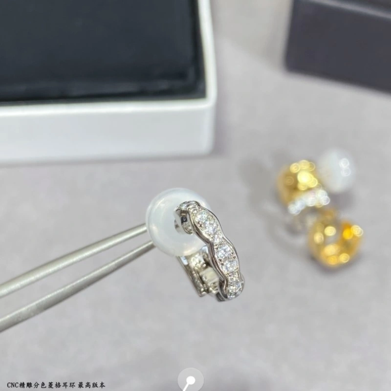 Accurate model Chanel Earrings