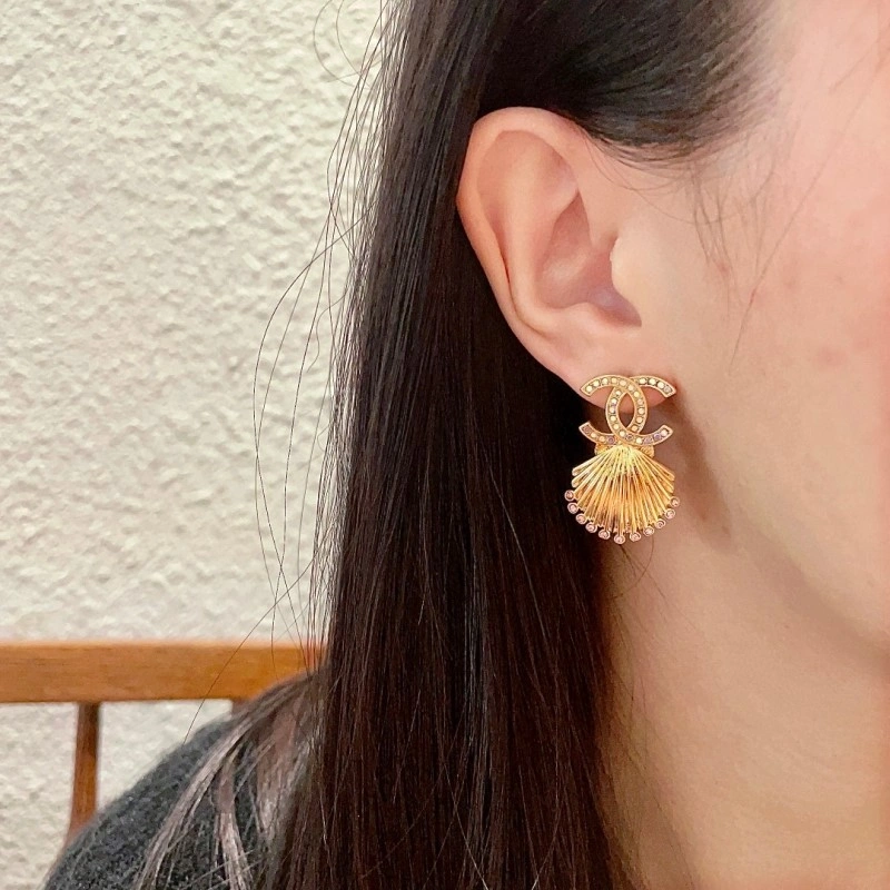 Top match Chanel Earrings