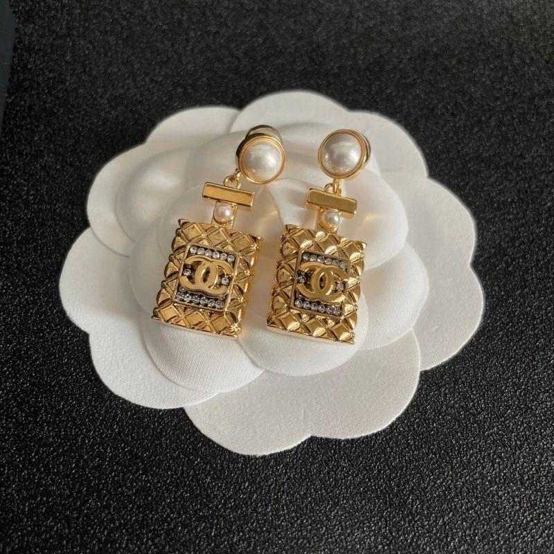 Low-cost Chanel Earrings