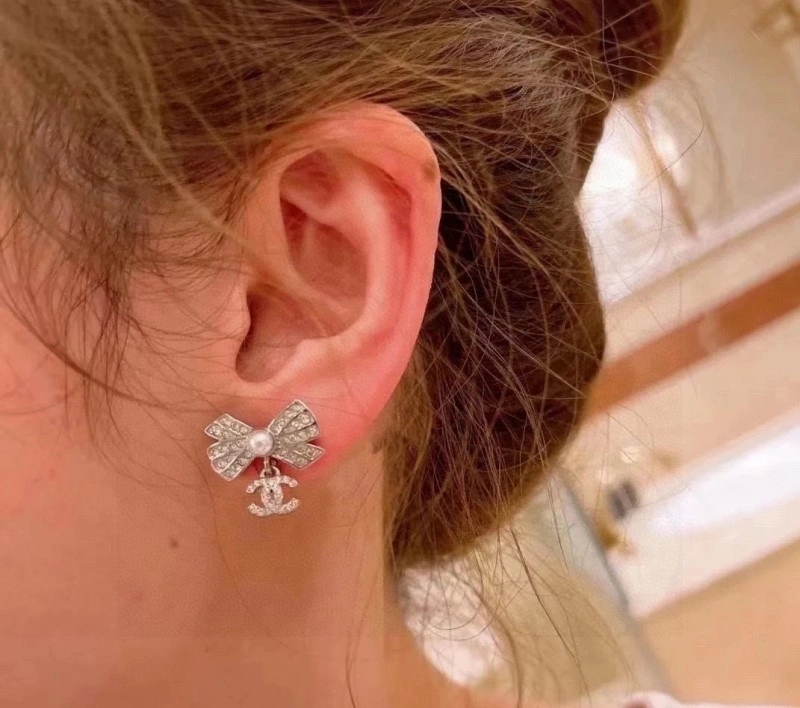 Accurate model Chanel Earrings