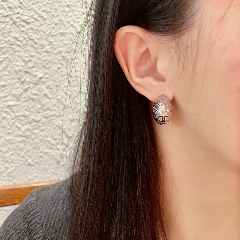 High accuracy Chanel Earrings