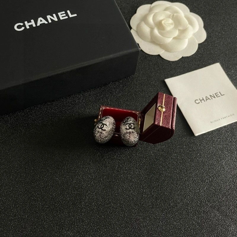 High accuracy Chanel Earrings