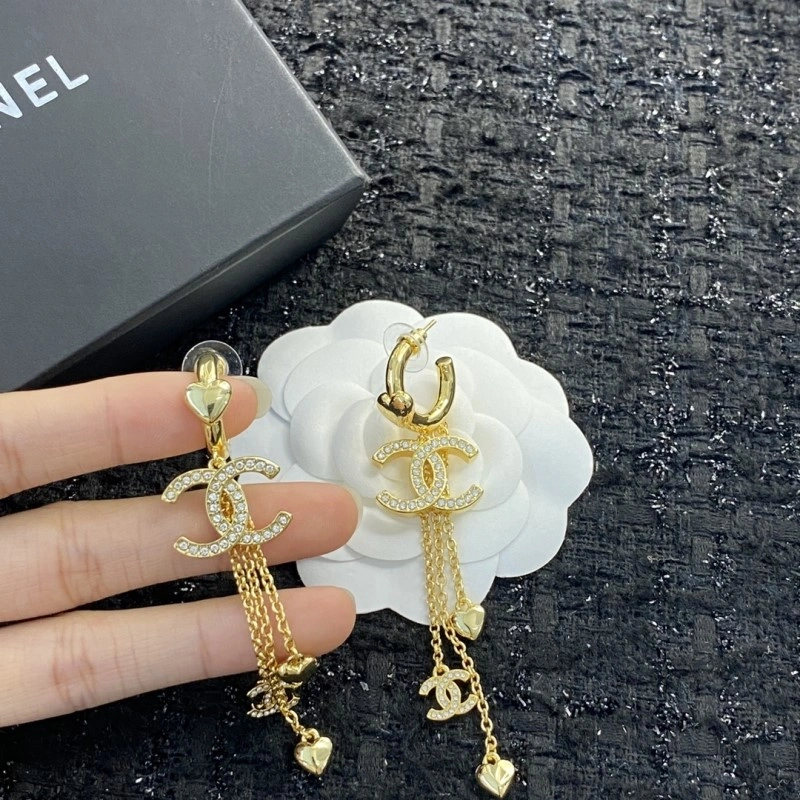 Top match Chanel Earrings
