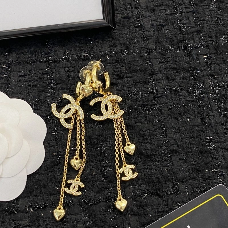 Top match Chanel Earrings
