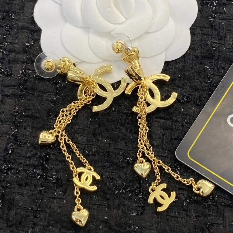 Top match Chanel Earrings