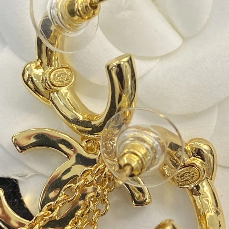 Top match Chanel Earrings