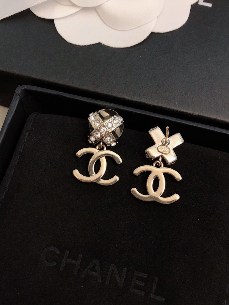 Low-cost Chanel Earrings