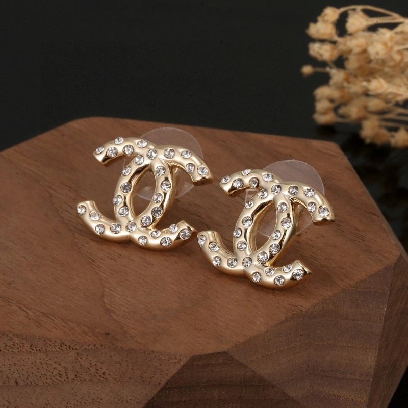 Top match Chanel Earrings