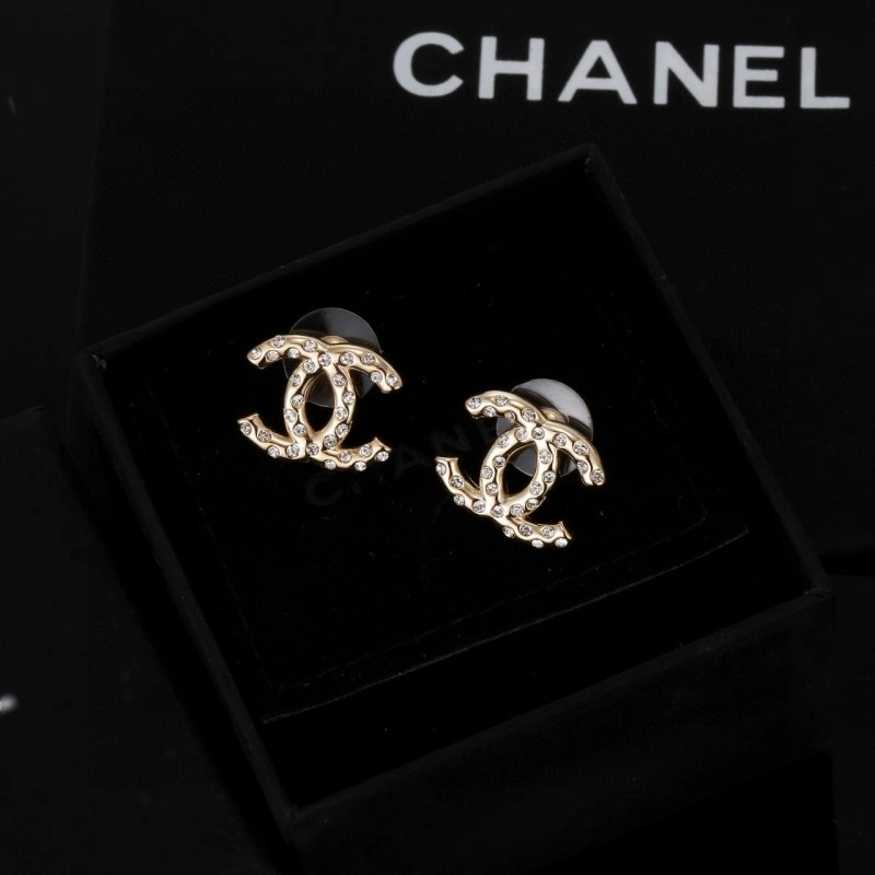 Top match Chanel Earrings
