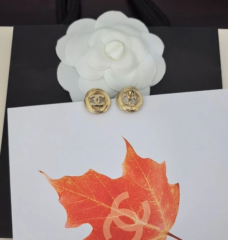 Top match Chanel Earrings