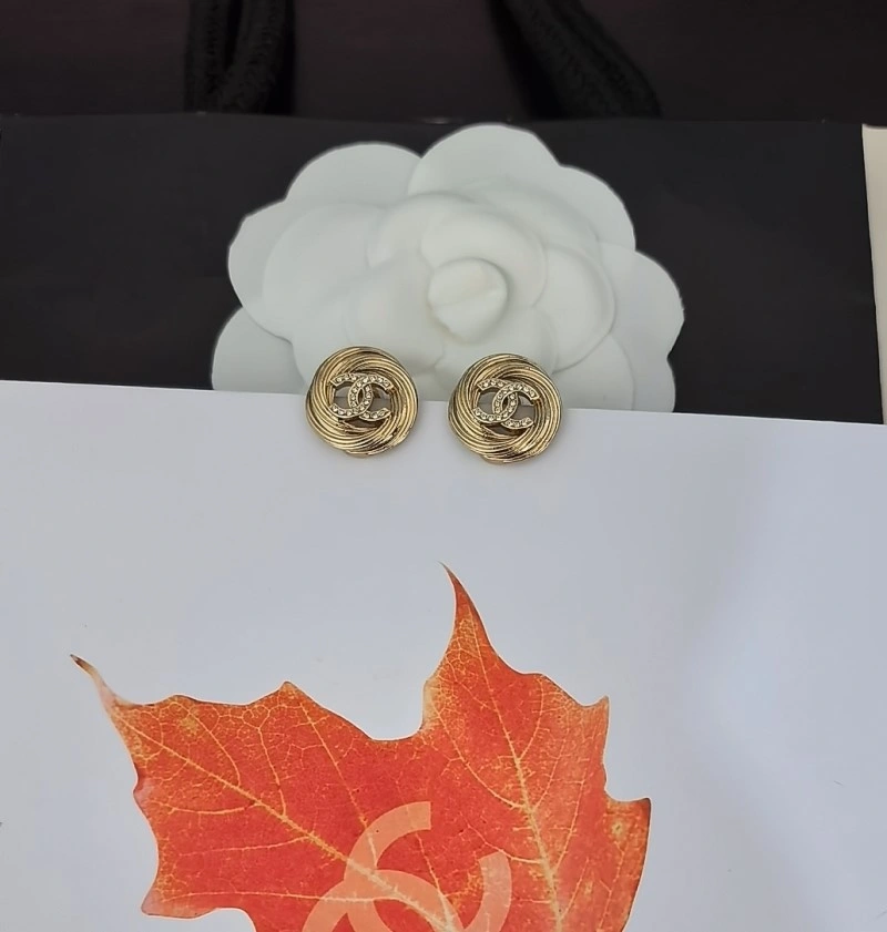 Top match Chanel Earrings