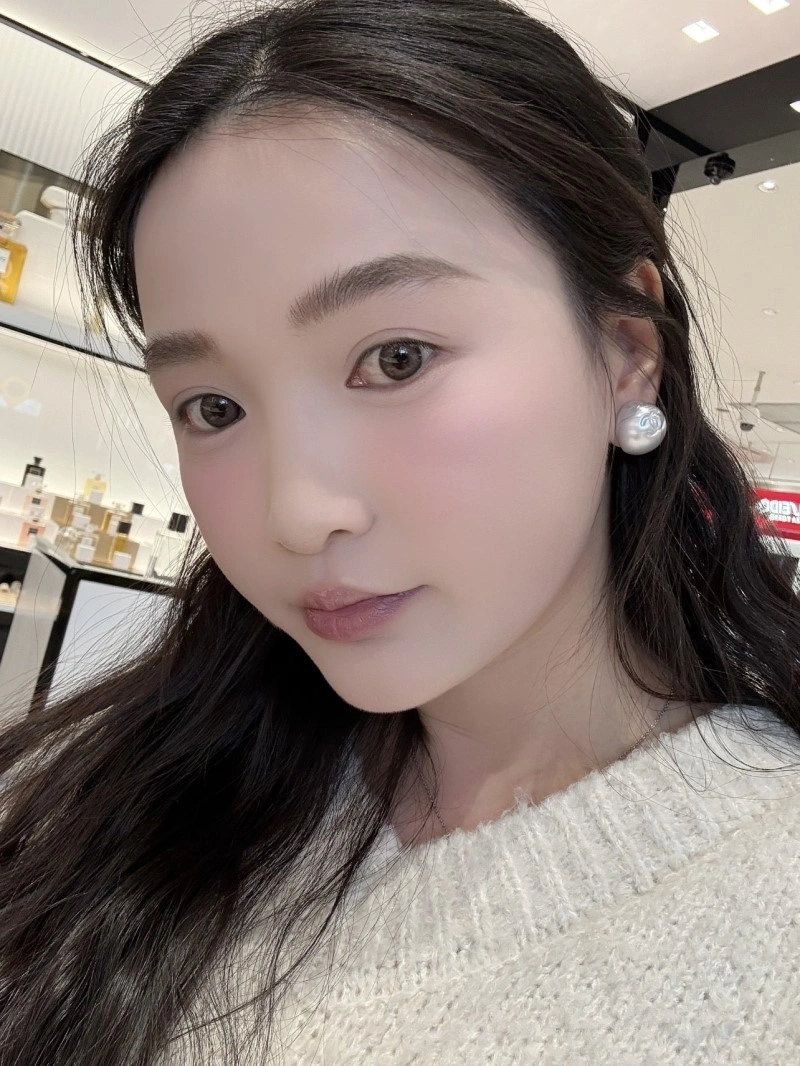 Top mirror Chanel Earrings