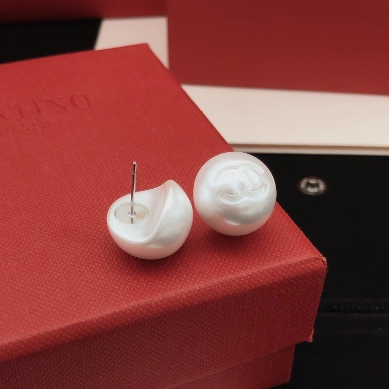 Top mirror Chanel Earrings