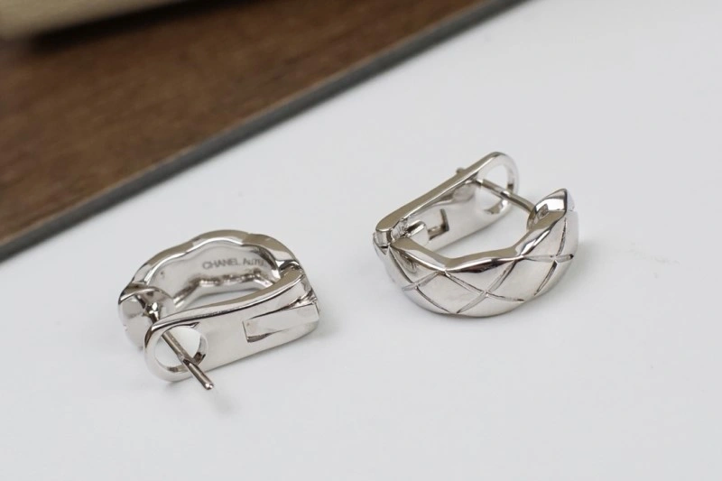 High fidelity Chanel Earrings