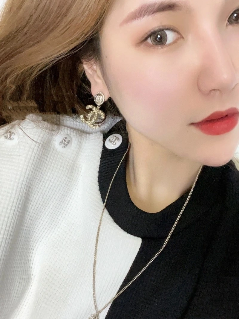 High fidelity Chanel Earrings