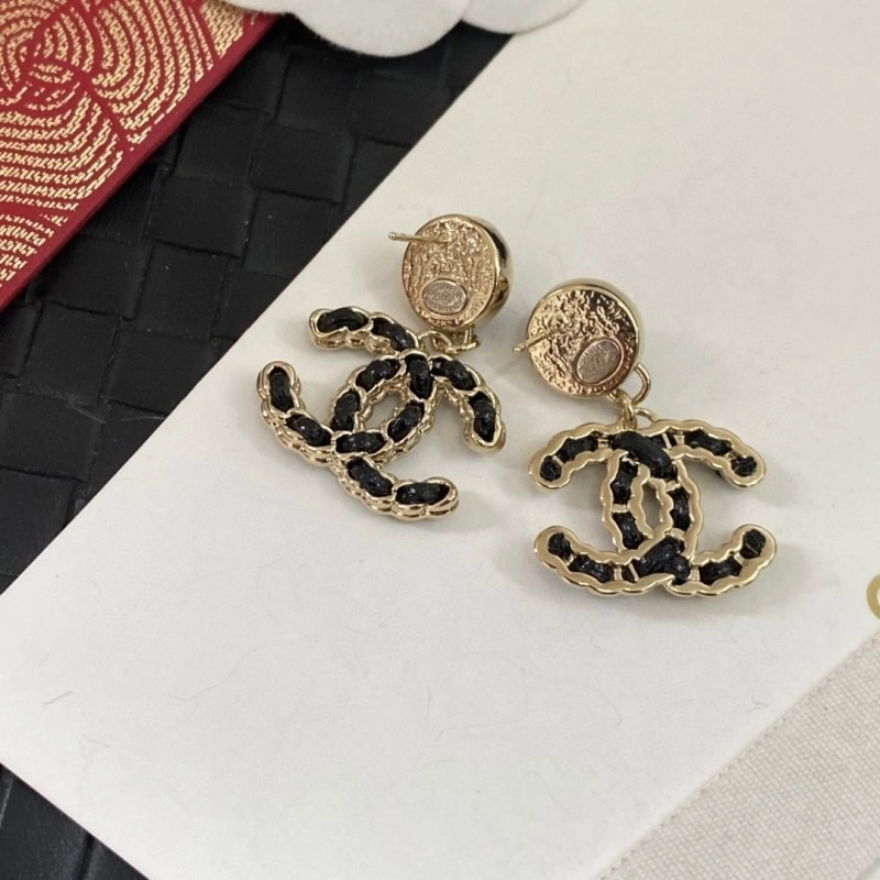 Top mirror Chanel Earrings
