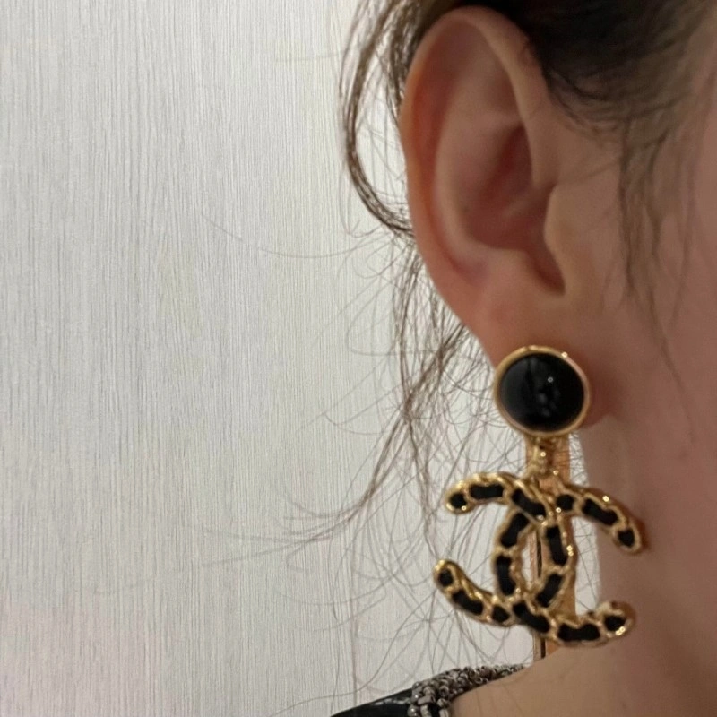 Top mirror Chanel Earrings