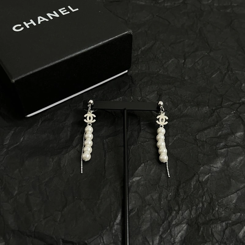 High accuracy Chanel Earrings