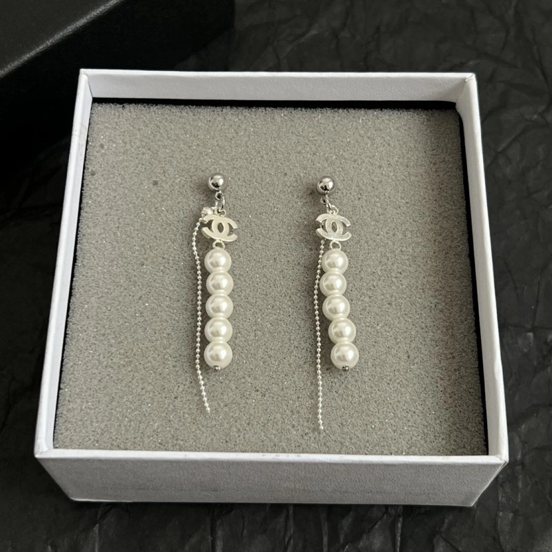 High accuracy Chanel Earrings