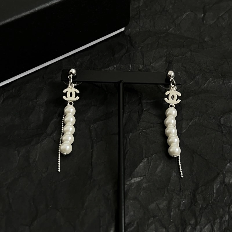High accuracy Chanel Earrings