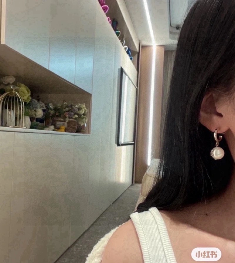 Top mirror Chanel Earrings