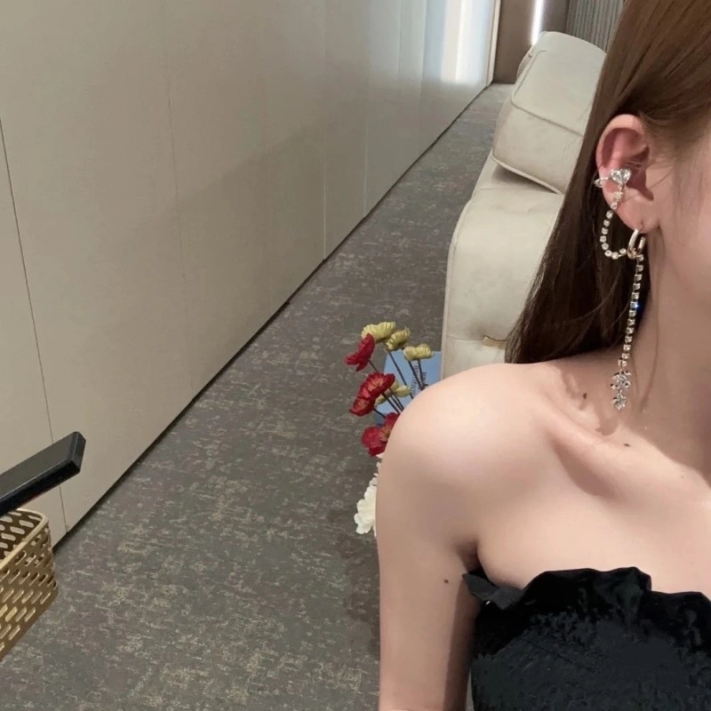 High accuracy Chanel Earrings