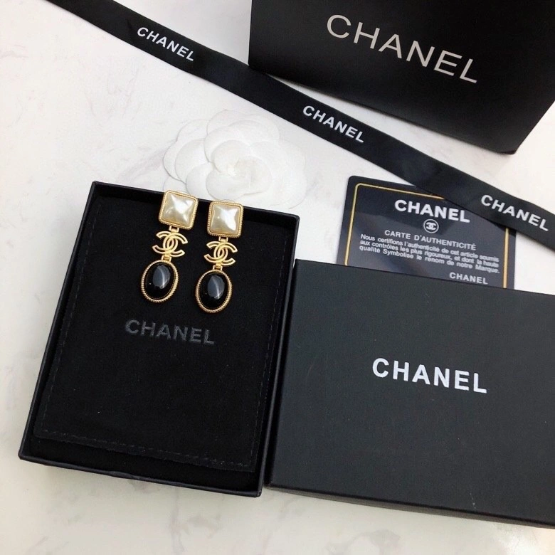Accurate model Chanel Earrings