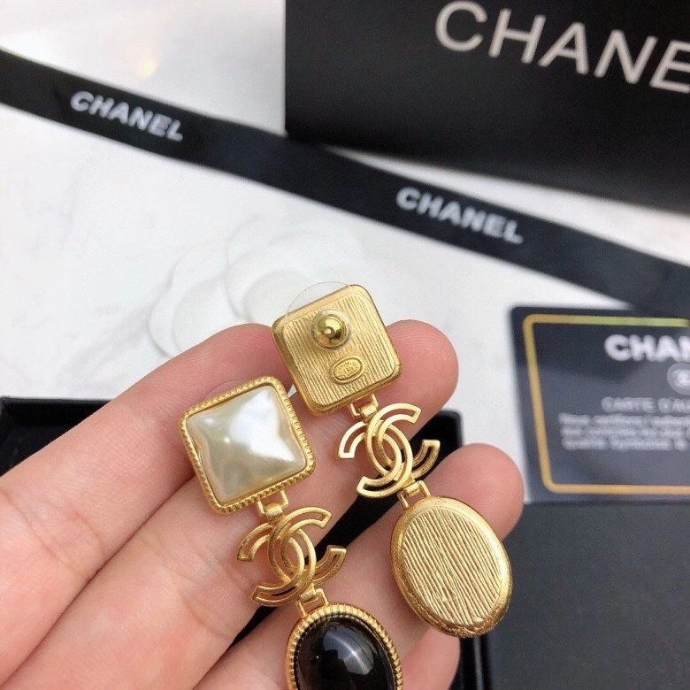 Accurate model Chanel Earrings