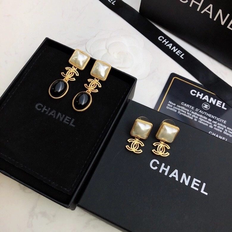 Accurate model Chanel Earrings