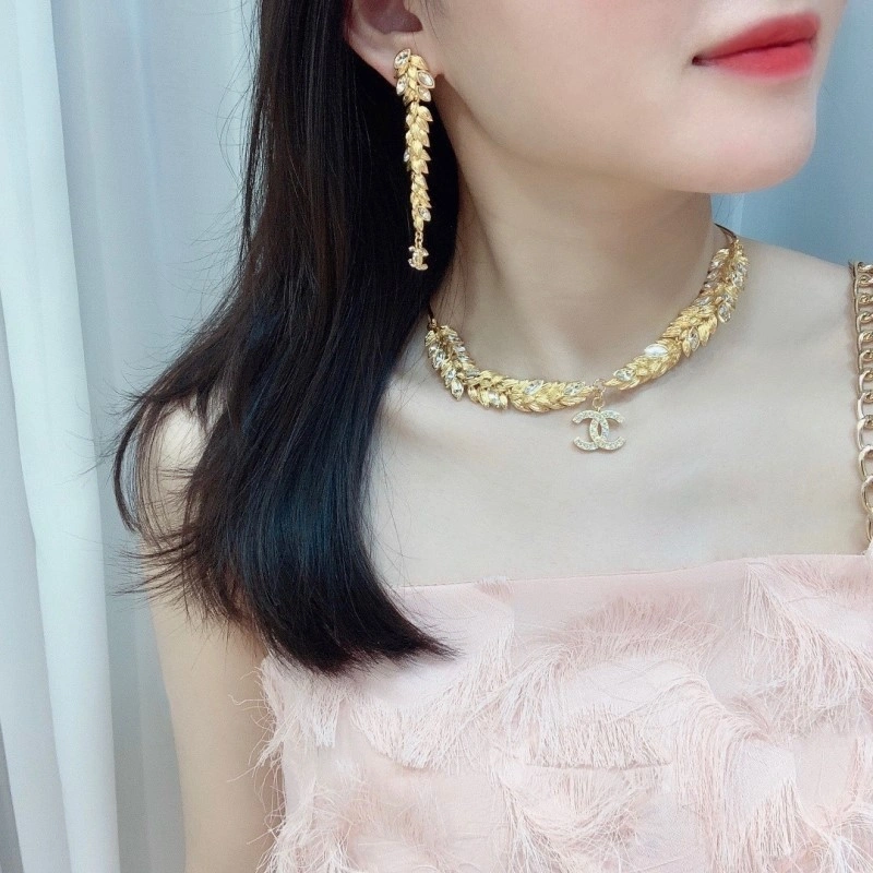 Accurate model Chanel Earrings