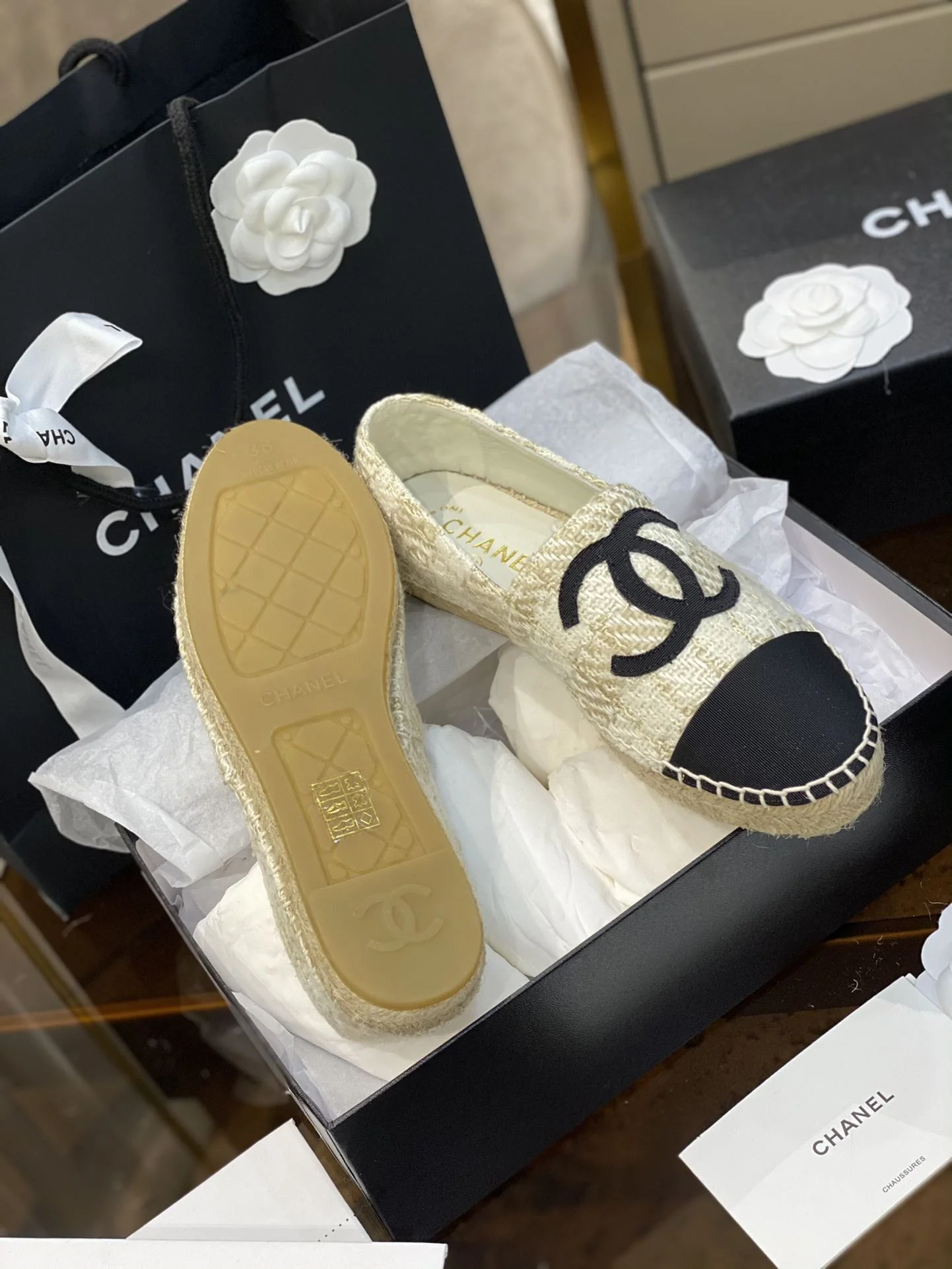 Accurate model Chanel Fishermans Shoes