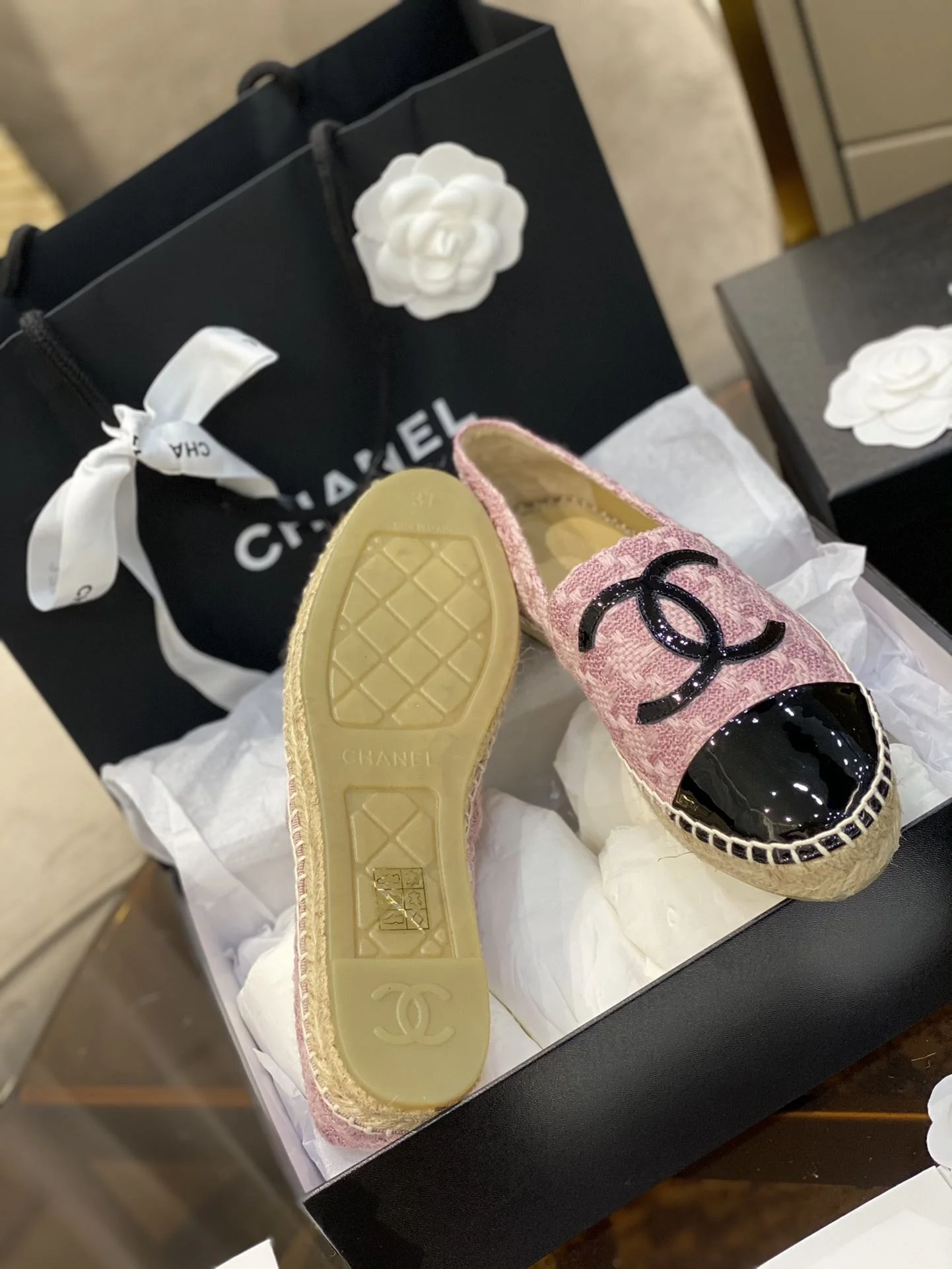 Accurate model Chanel Fishermans Shoes