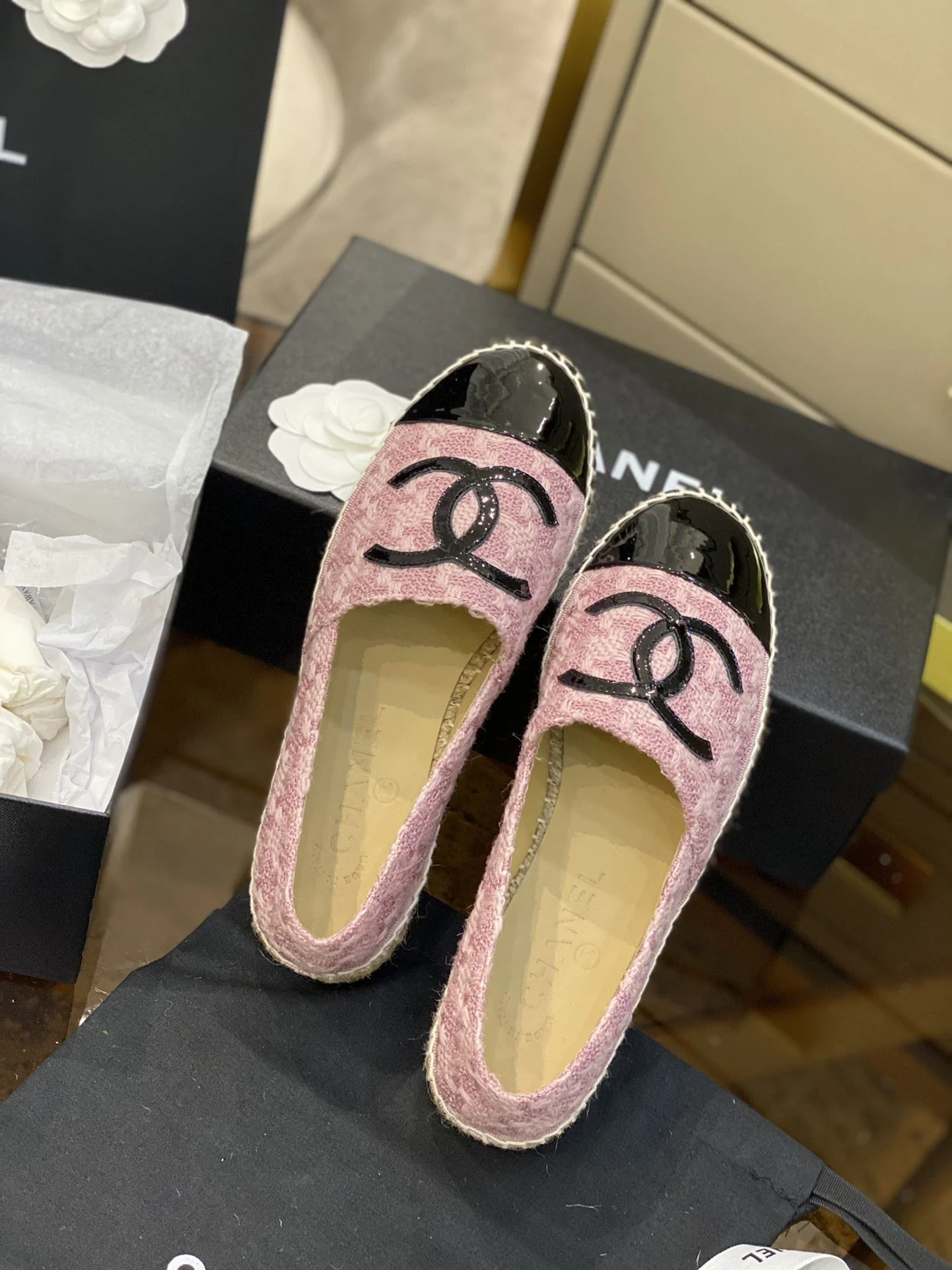 Accurate model Chanel Fishermans Shoes