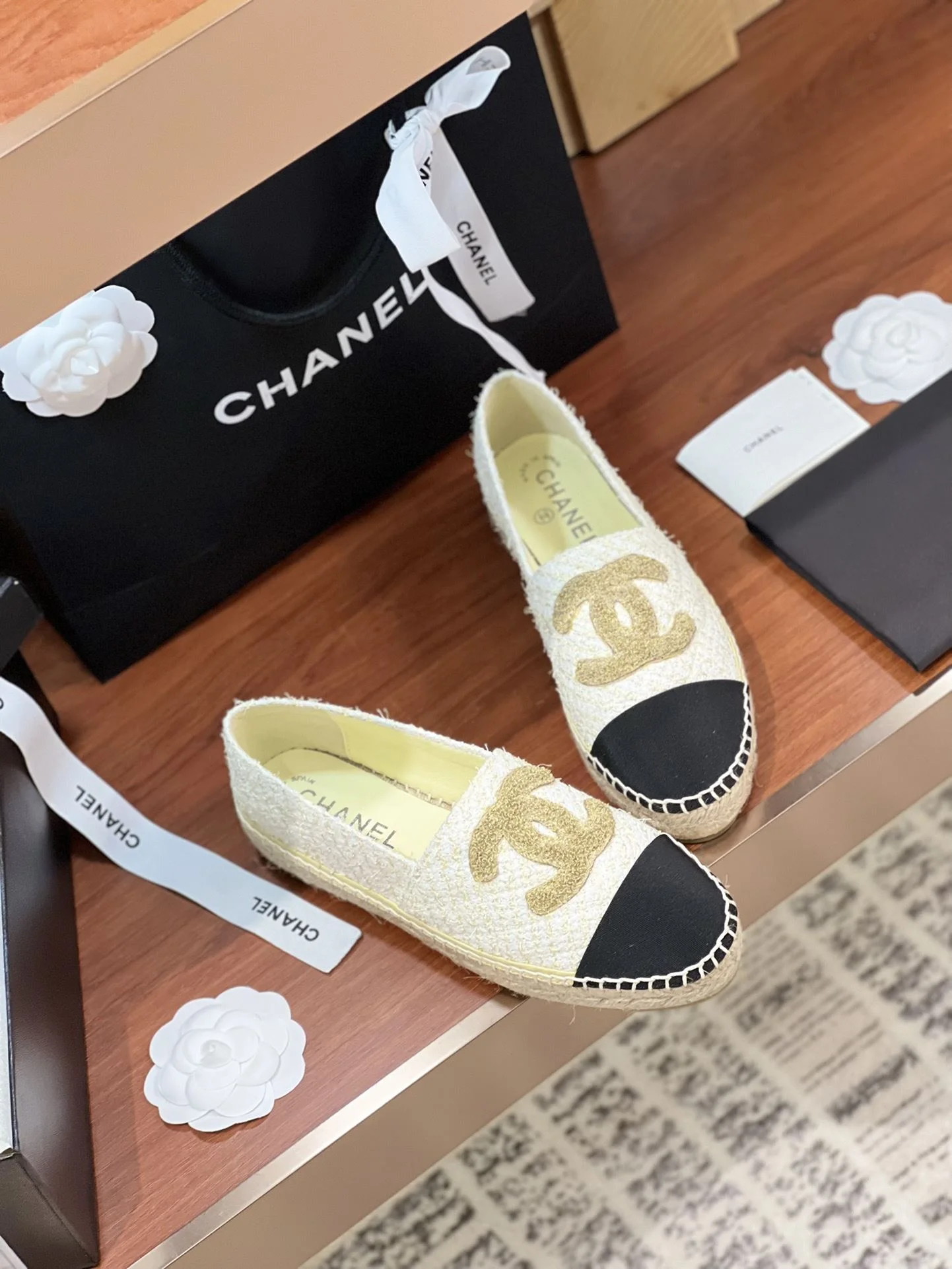Brand-original Chanel Fishermans Shoes