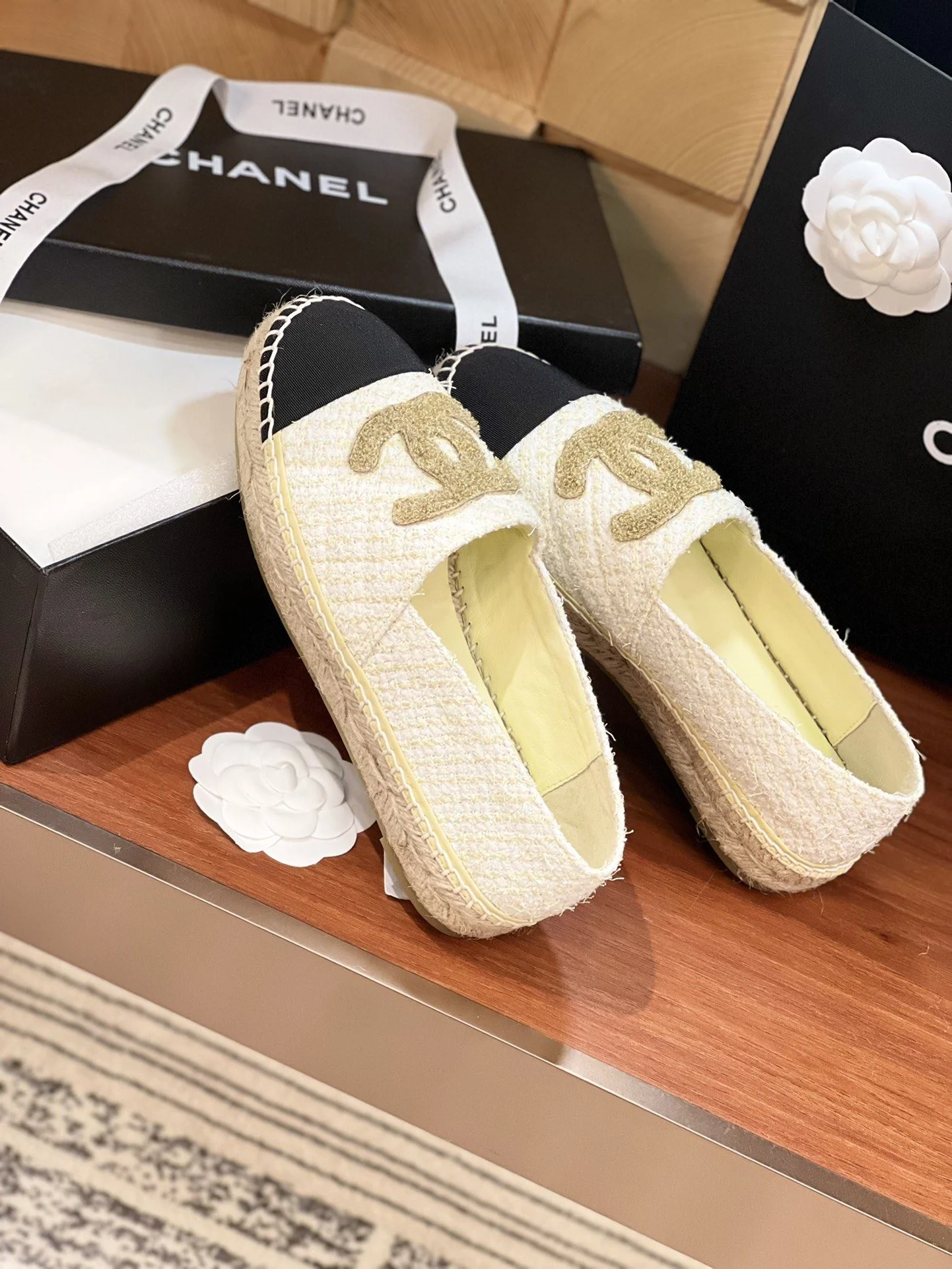 Brand-original Chanel Fishermans Shoes