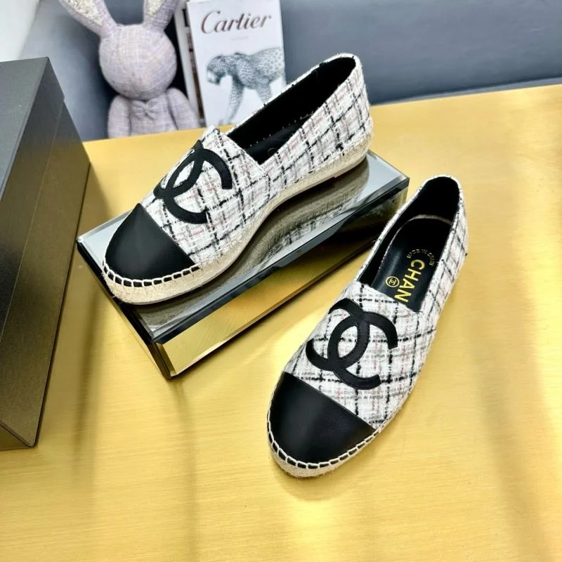 Top mirror Chanel Fishermans Shoes