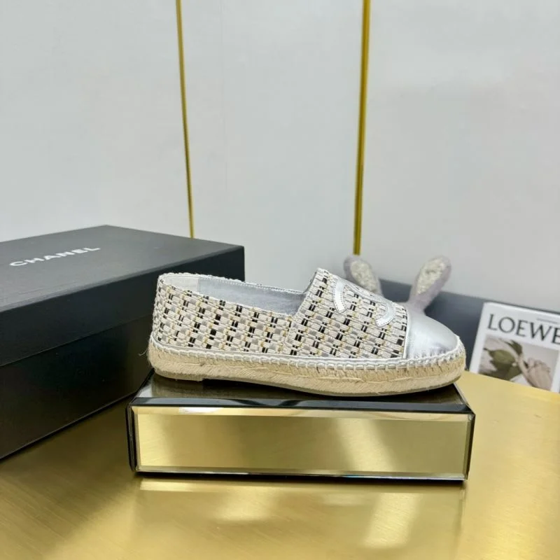Top mirror Chanel Fishermans Shoes