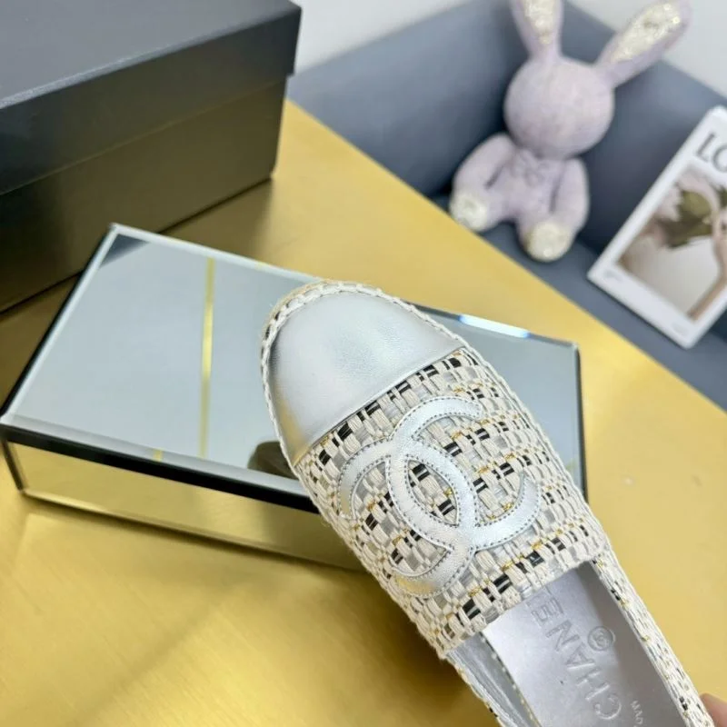 Top mirror Chanel Fishermans Shoes