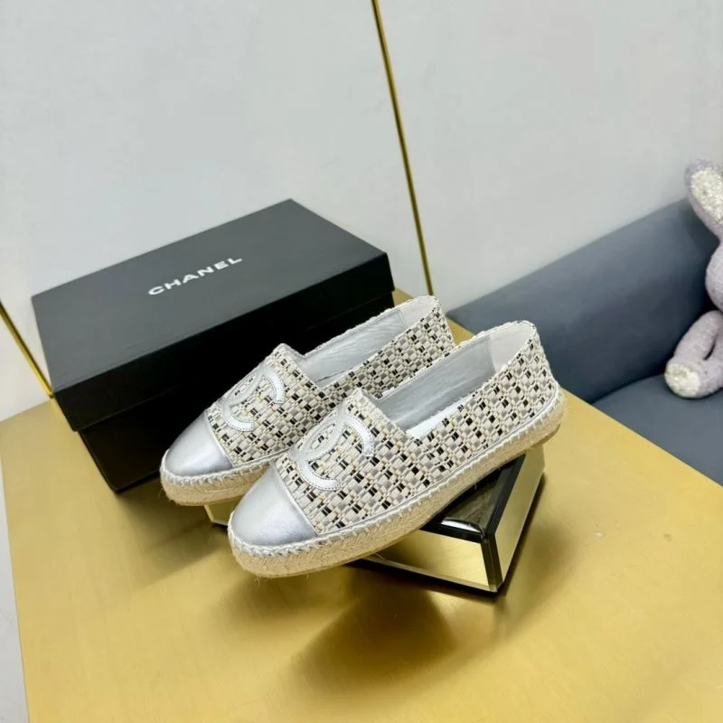 Top mirror Chanel Fishermans Shoes