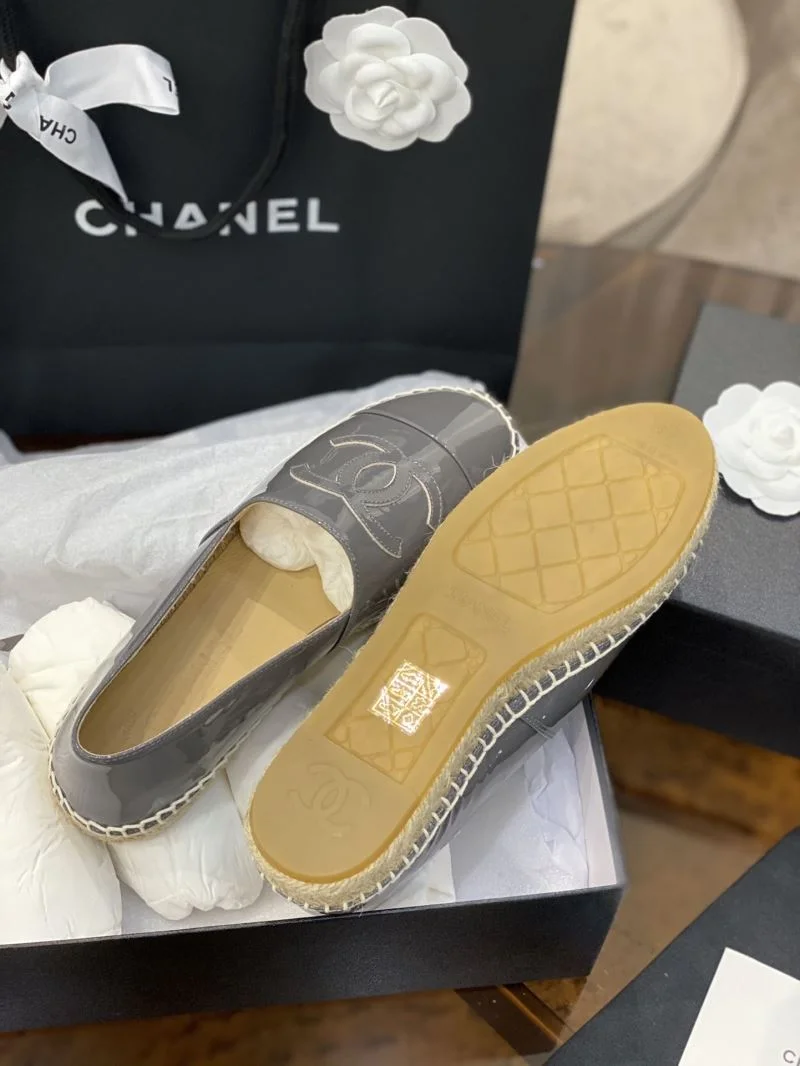 Top mirror Chanel Fishermans Shoes