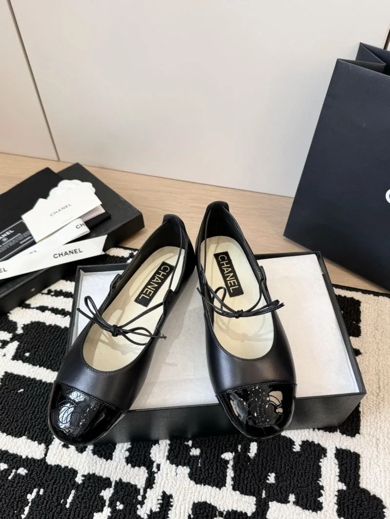Bargain Chanel Flat Shoes