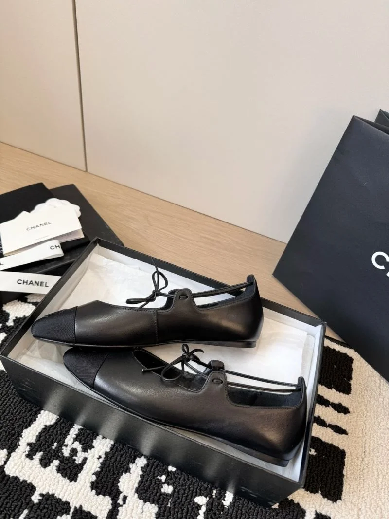 Top match Chanel Flat Shoes
