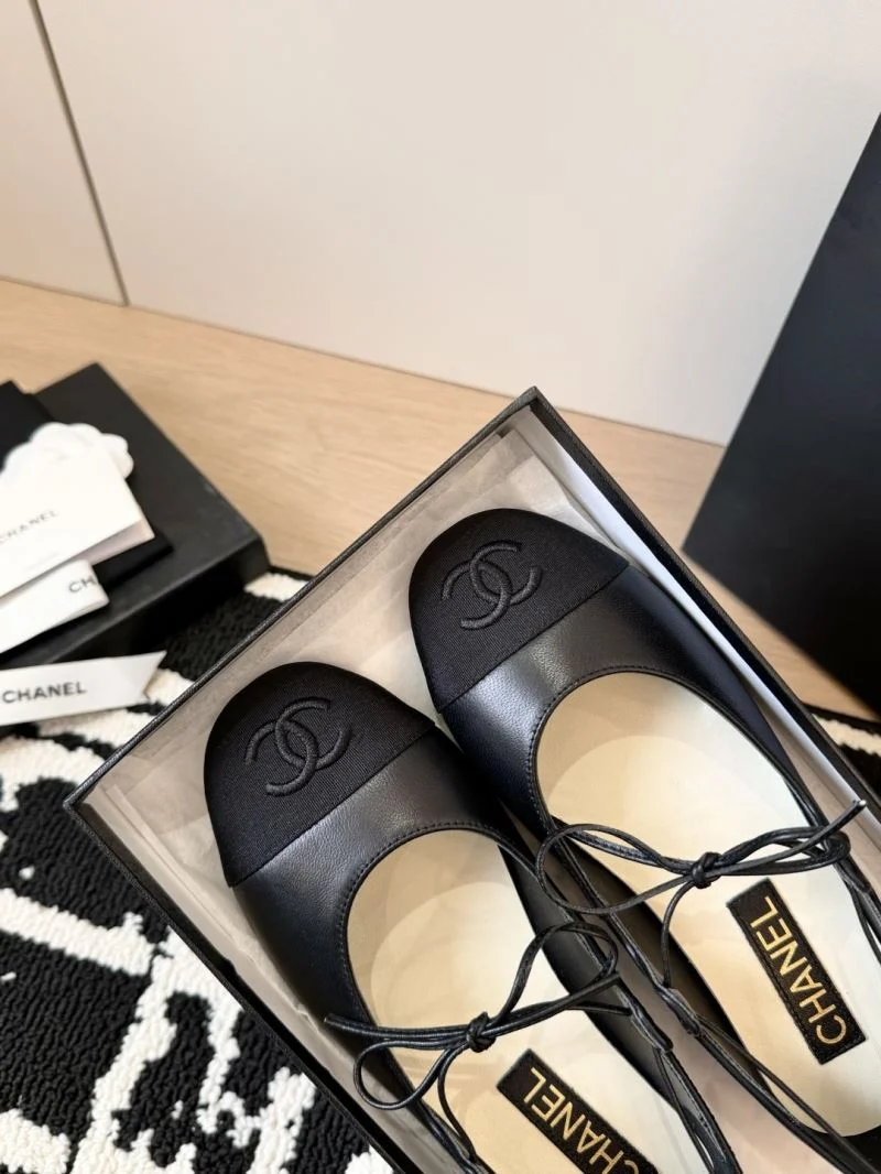 Top match Chanel Flat Shoes