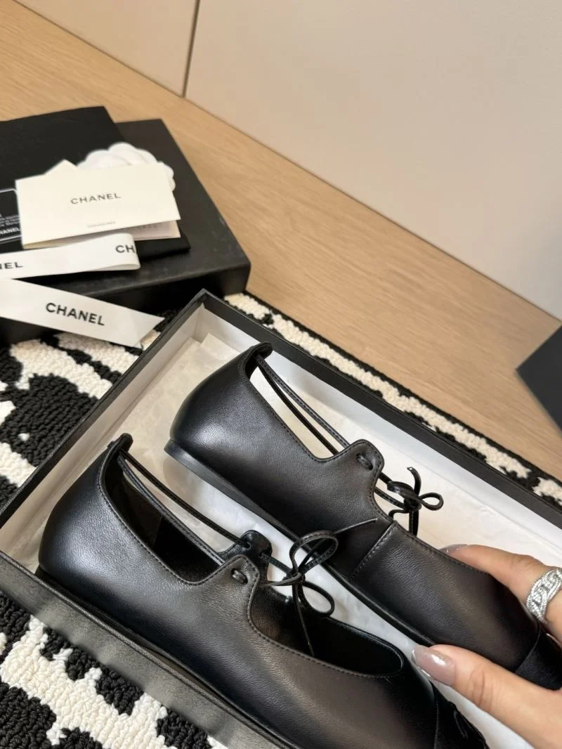 Top match Chanel Flat Shoes
