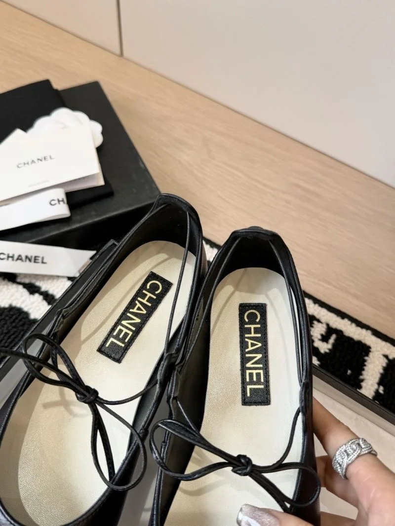Top match Chanel Flat Shoes