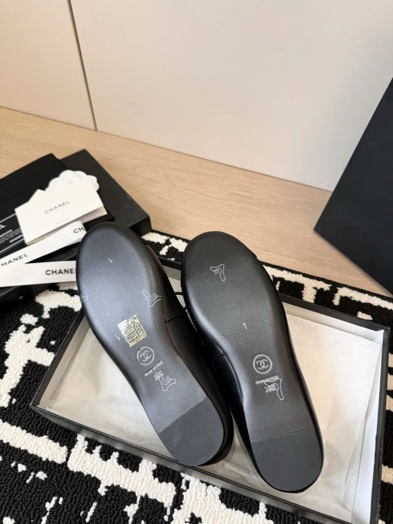 Top match Chanel Flat Shoes