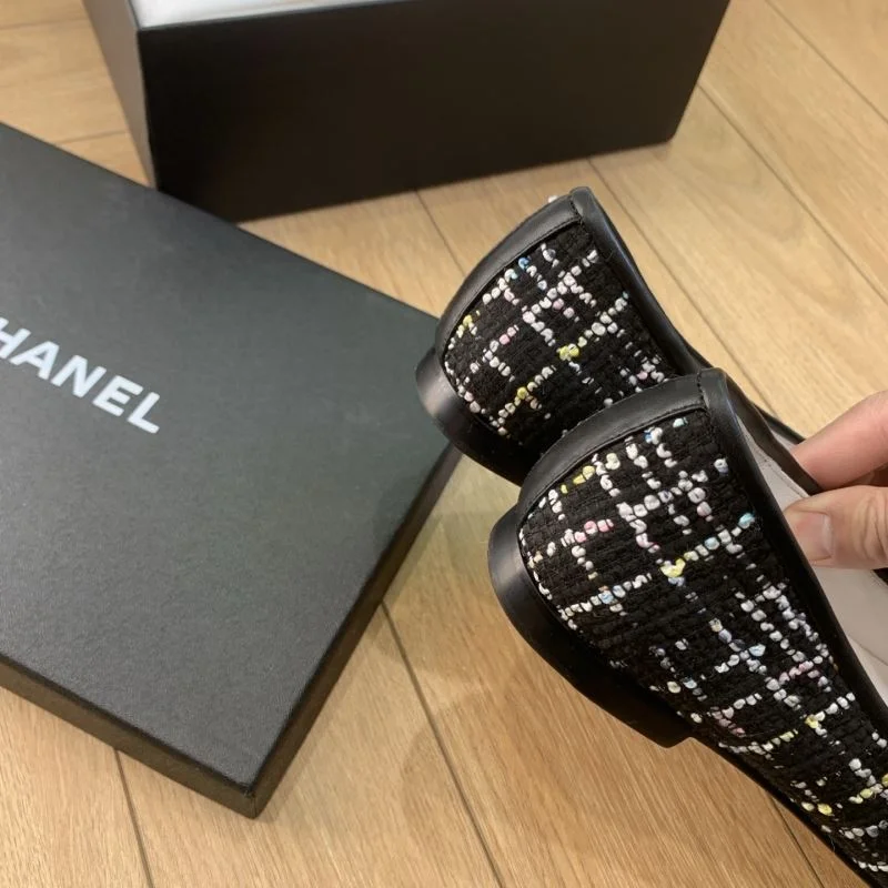 Top match Chanel Flat Shoes