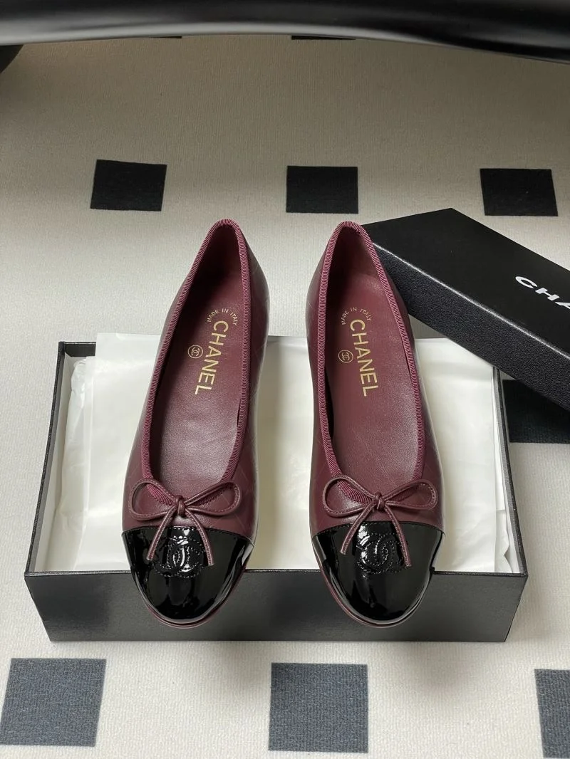 Top mirror Chanel Flat Shoes